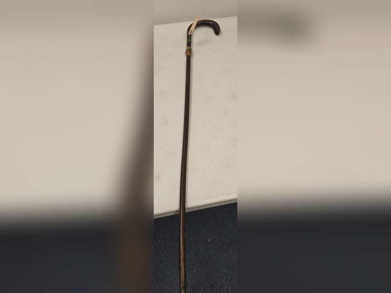Wooden cane - Northern Kentucky Auction, LLC