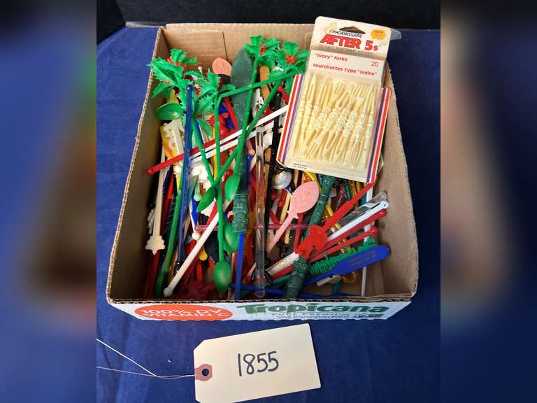 Box lot of swizzle sticks including Ky Bars and restaurants - Northern ...