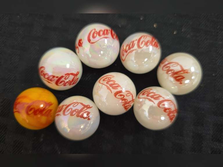 8 Coca-Cola marbles - Northern Kentucky Auction, LLC