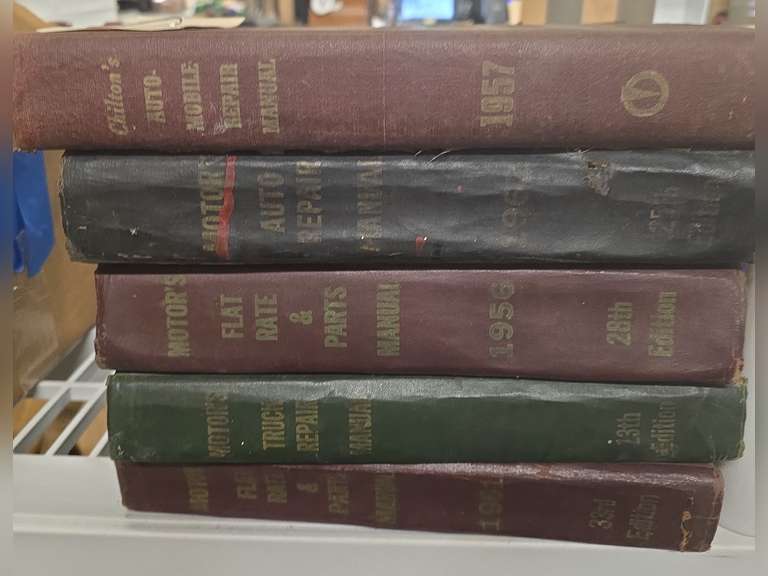 Auto repair books 1950s - Northern Kentucky Auction, LLC