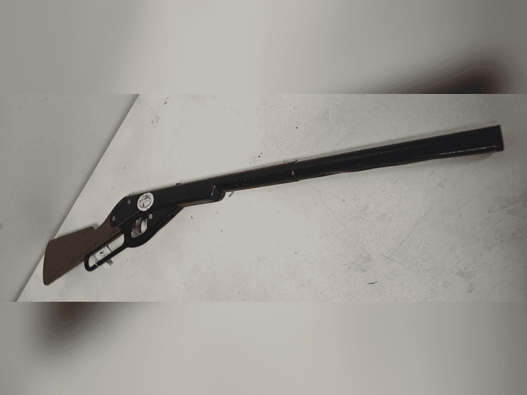 Daisy rifle model 960 Roger's Arkansas - Northern Kentucky Auction, LLC