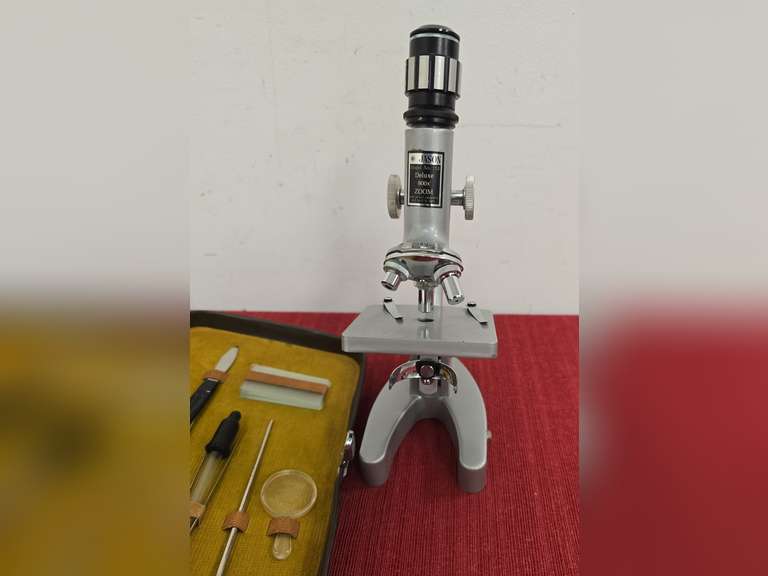 Jason deluxe 900x zoom microscope in case - Northern Kentucky Auction, LLC