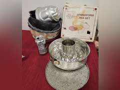 Pampered Chef Springform pan set and other cake pans - Northern ...