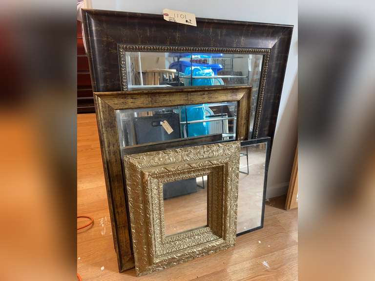4 Wall mirrors - Northern Kentucky Auction, LLC
