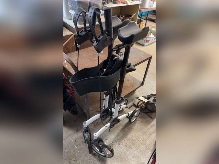 Elbow Support walker - Northern Kentucky Auction, LLC