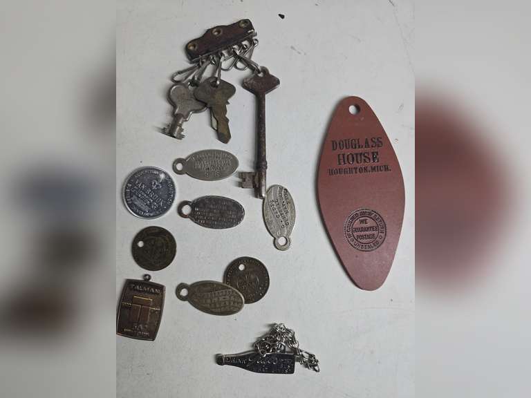 Douglas House Key Fob, Houghton, MI, Grafs Key Fob & Group of Earlier ...