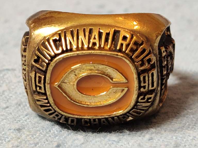 1990 Cincinnati Reds world championship ring by Gatorade - Northern ...
