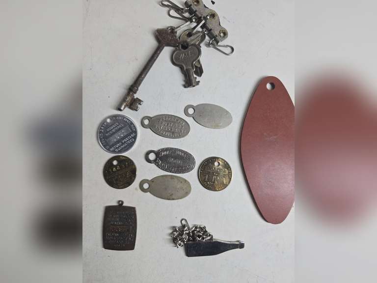 Douglas House Key Fob, Houghton, MI, Grafs Key Fob & Group of Earlier ...