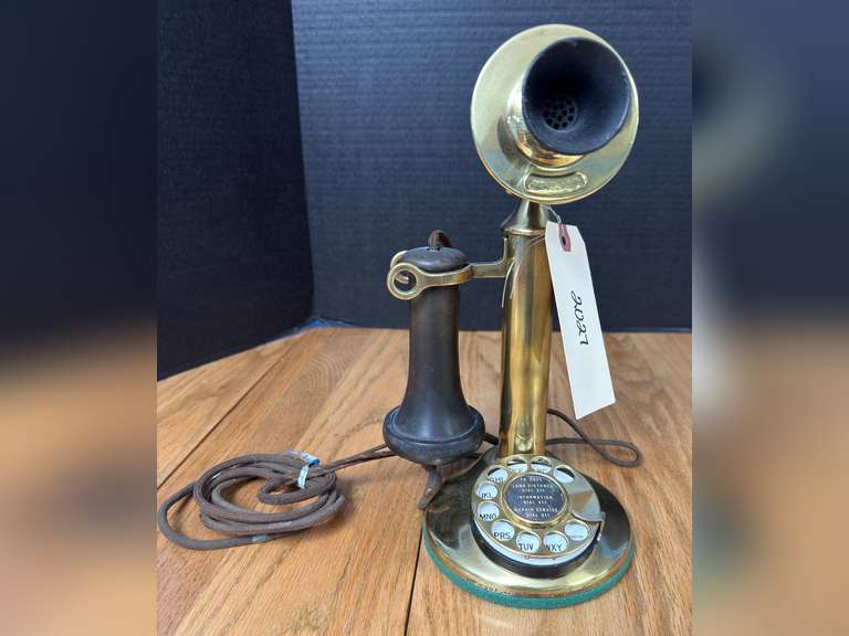 Antique telephone - Northern Kentucky Auction, LLC