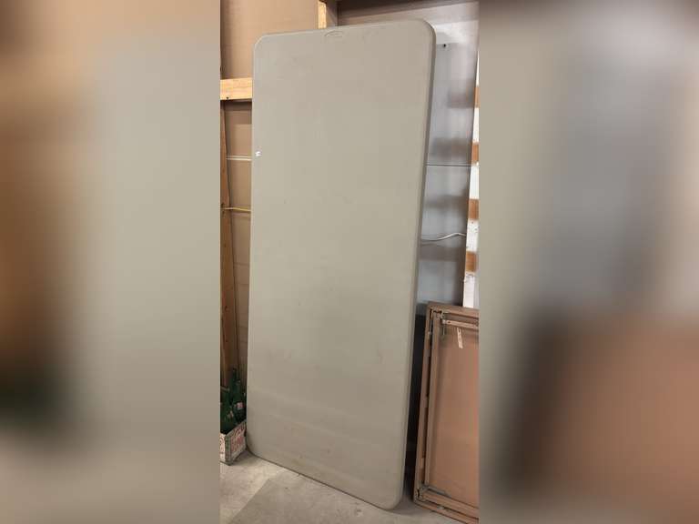 6' Folding legs plastic Grey banquet table - Northern Kentucky Auction, LLC