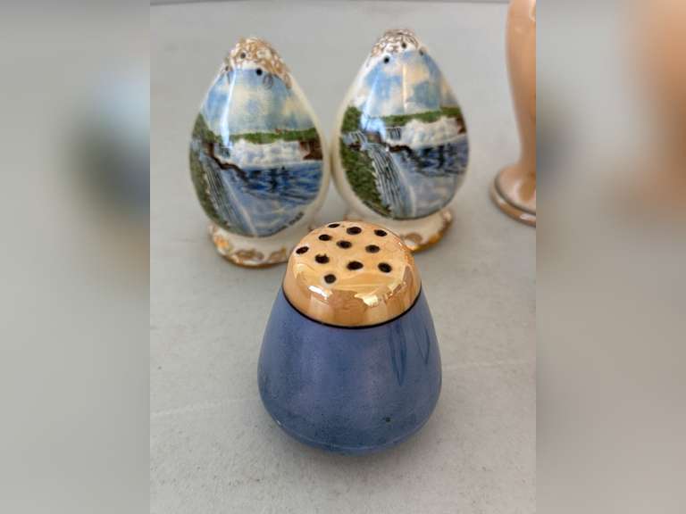 Salt and pepper shaker collection - Northern Kentucky Auction, LLC