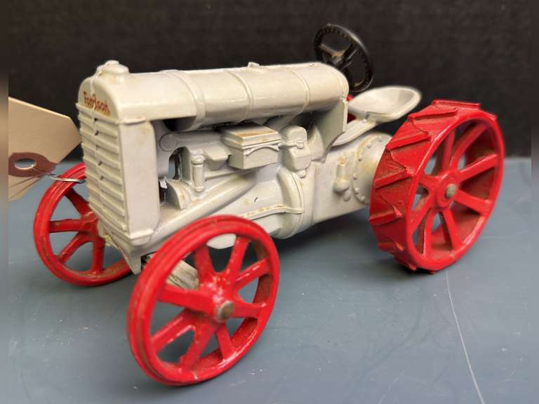 Fordson tractor model - Northern Kentucky Auction, LLC