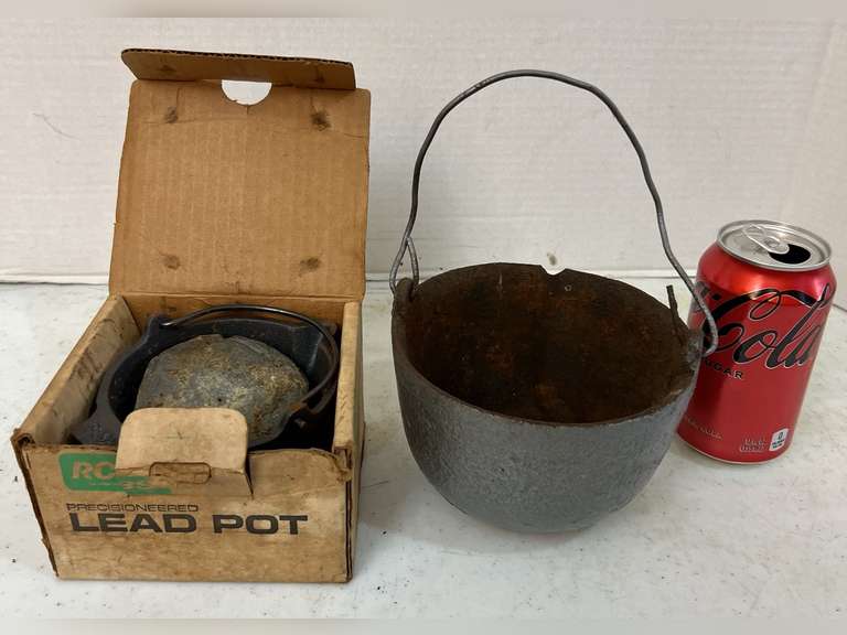 2 Lead pots and lead - Northern Kentucky Auction, LLC