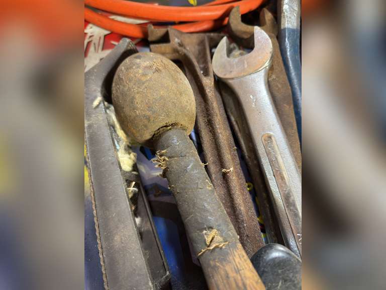 Miscellaneous, unique and unusual tools - Northern Kentucky Auction, LLC
