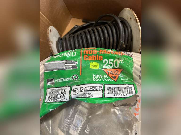 Box of wire. - Northern Kentucky Auction, LLC