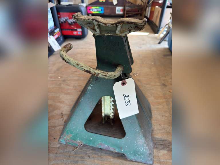 5 Ton Jack stand - Northern Kentucky Auction, LLC