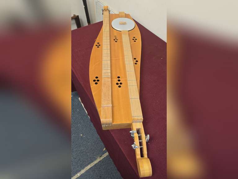 Double Dulcimer, no markings, 7 strings - Northern Kentucky Auction, LLC
