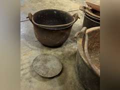 Four lead pots and one ball of lead. - Northern Kentucky Auction, LLC
