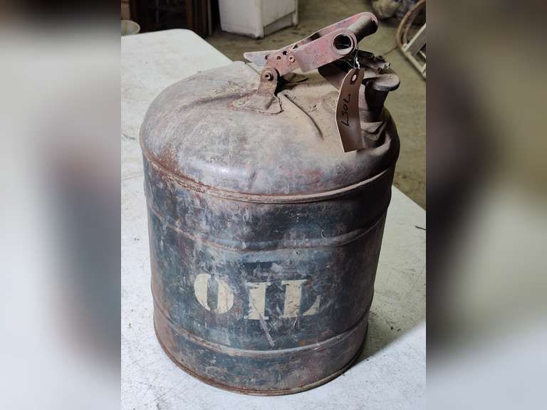 Old gas tank marked oil - empty - Northern Kentucky Auction, LLC