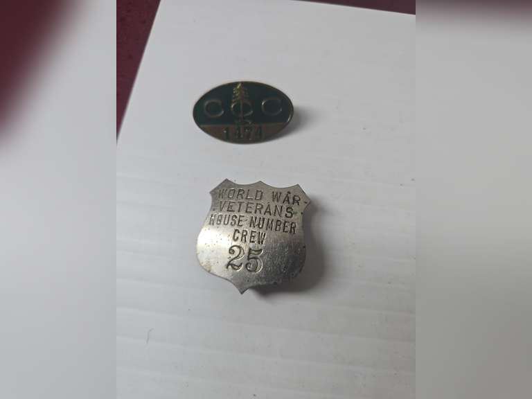 c 1935 - Civilian Conservation Corps Worker Pin & World War Veterans ...