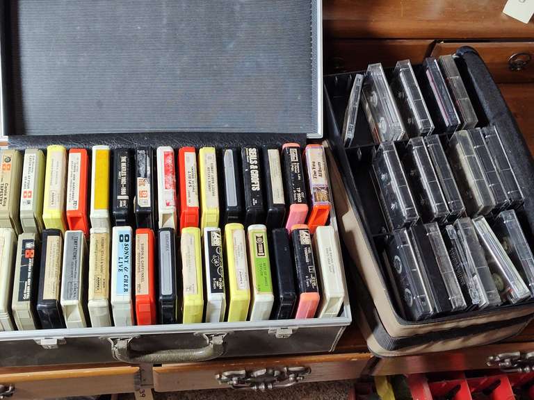 8-Track tapes and cassette tapes - Northern Kentucky Auction, LLC