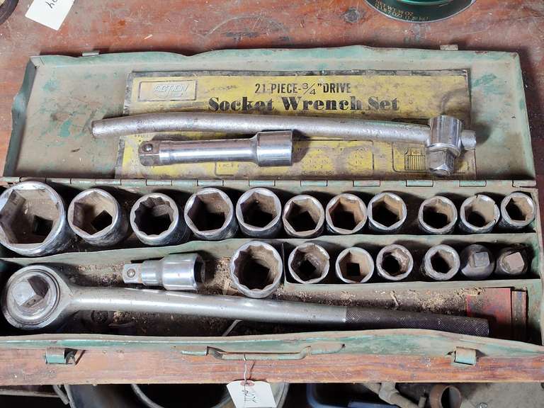 Large socket set - Taiwan - Northern Kentucky Auction, LLC