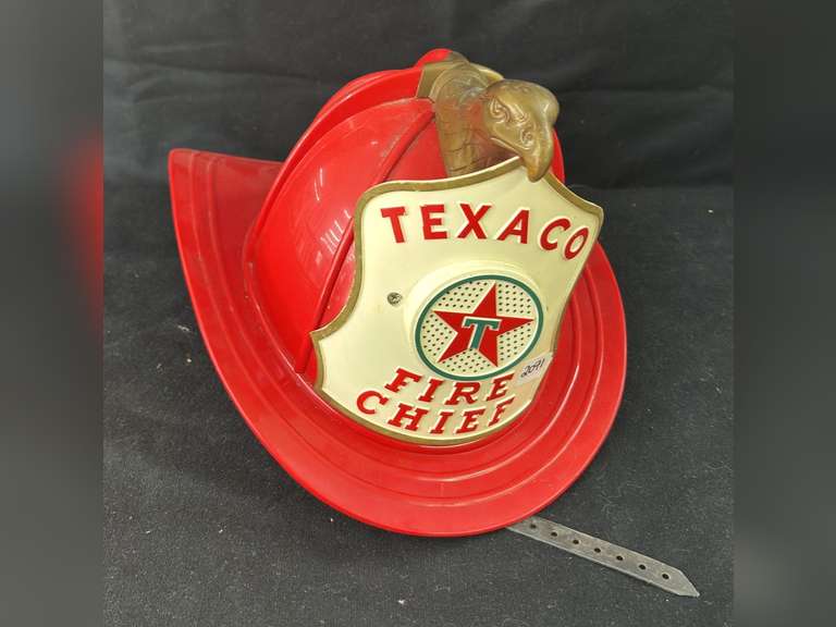 Texaco Fire Chief helmet, plastic - Northern Kentucky Auction, LLC