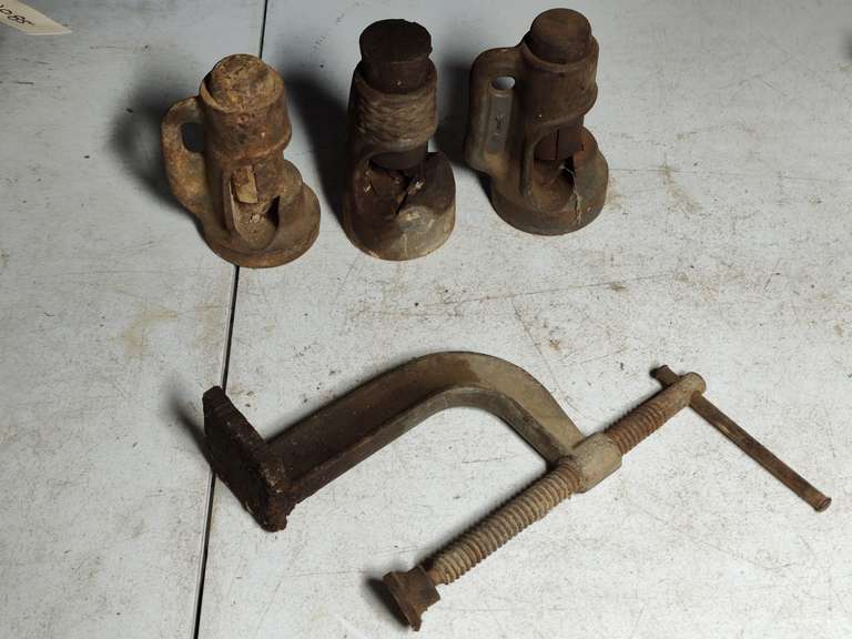Electric cable cutters, homemade vise - Northern Kentucky Auction, LLC