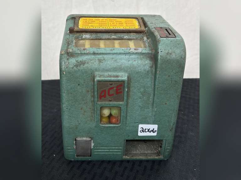 Vintage Ace gumball slot machine - Northern Kentucky Auction, LLC