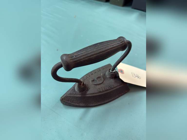 Sad iron - Northern Kentucky Auction, LLC