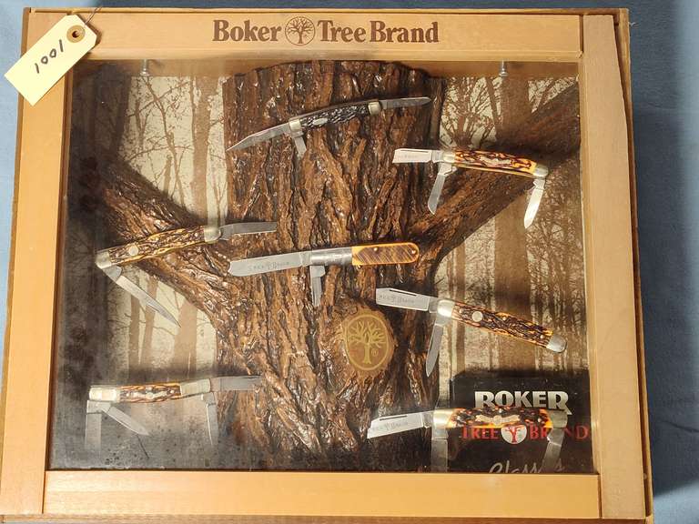 Boker Tree Brand Pocket Knives and display - Northern Kentucky Auction, LLC