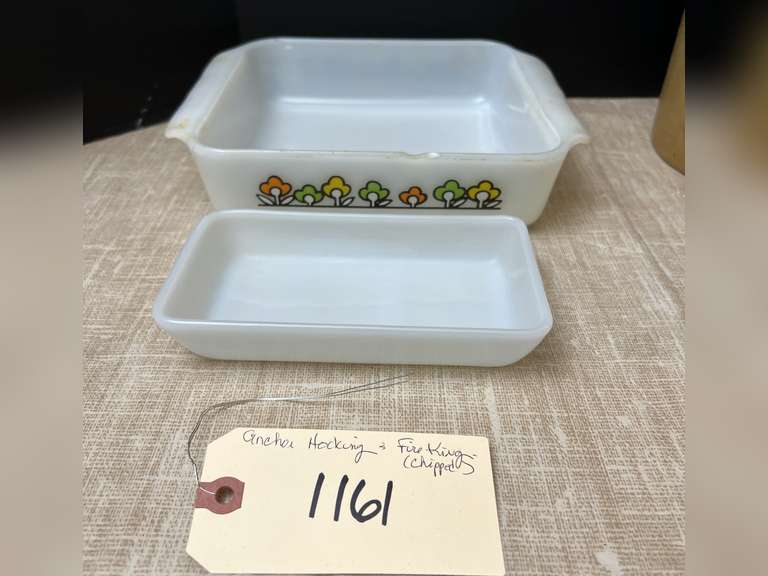 Chipped Fire King baking dish and small Anchor Hocking dish. - Northern Kentucky Auction, LLC