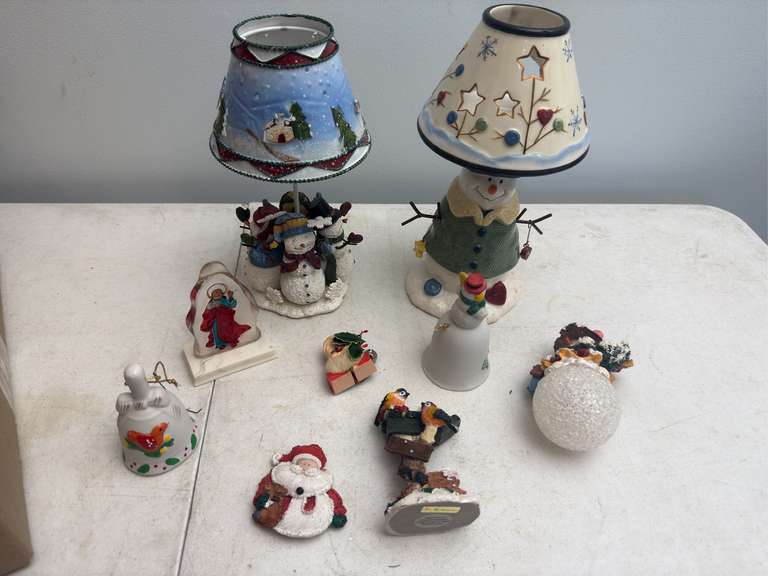Candle lamps and ceramic ornaments - Northern Kentucky Auction, LLC