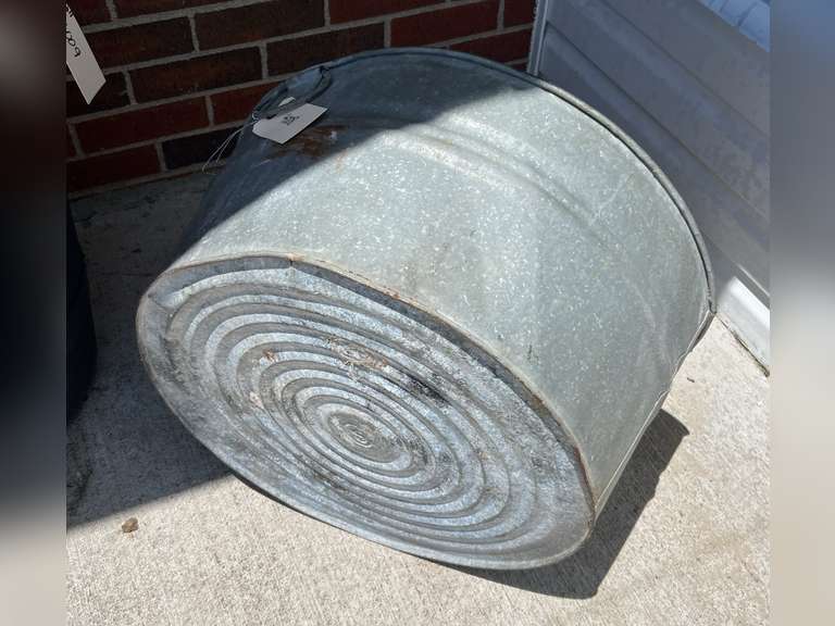 Number 2 galvanized tub - Northern Kentucky Auction, LLC