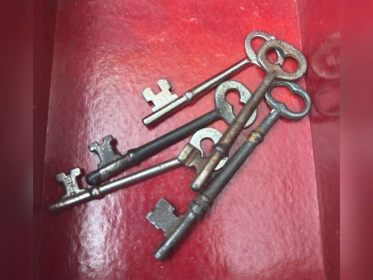 Skeleton Keys - Northern Kentucky Auction, LLC