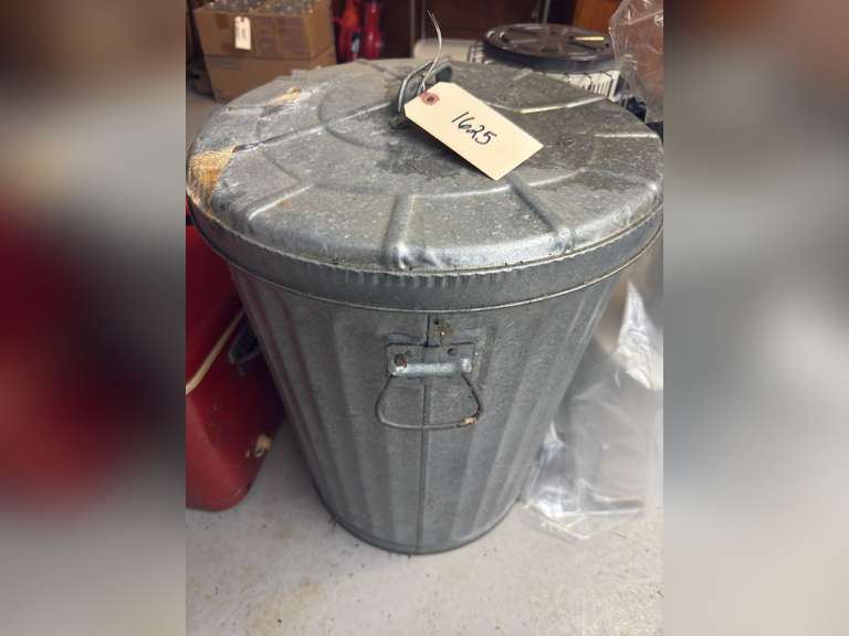 Metal garbage can - Northern Kentucky Auction, LLC