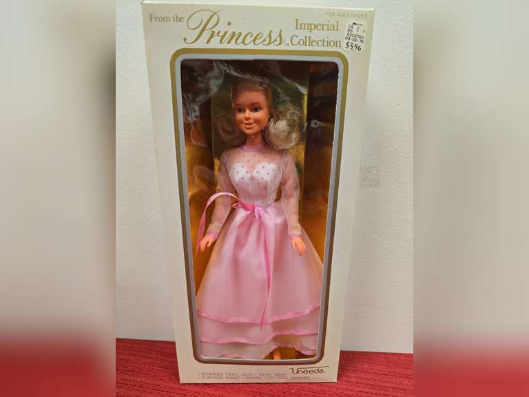 1992 Uneeda Princess Imperial Collection, original box - Northern ...