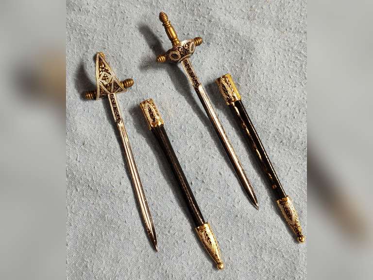 Miniature Toledo metal swords - Northern Kentucky Auction, LLC