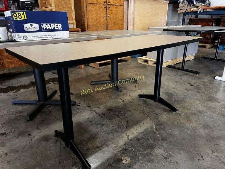 (7) tables - Nutt Auction