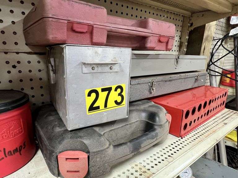 Tool boxes - Nutt Auction