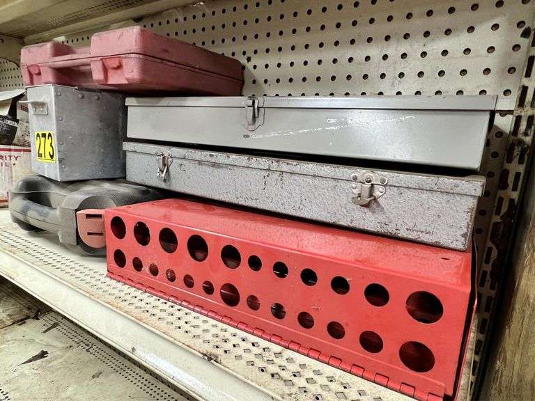 Tool boxes - Nutt Auction