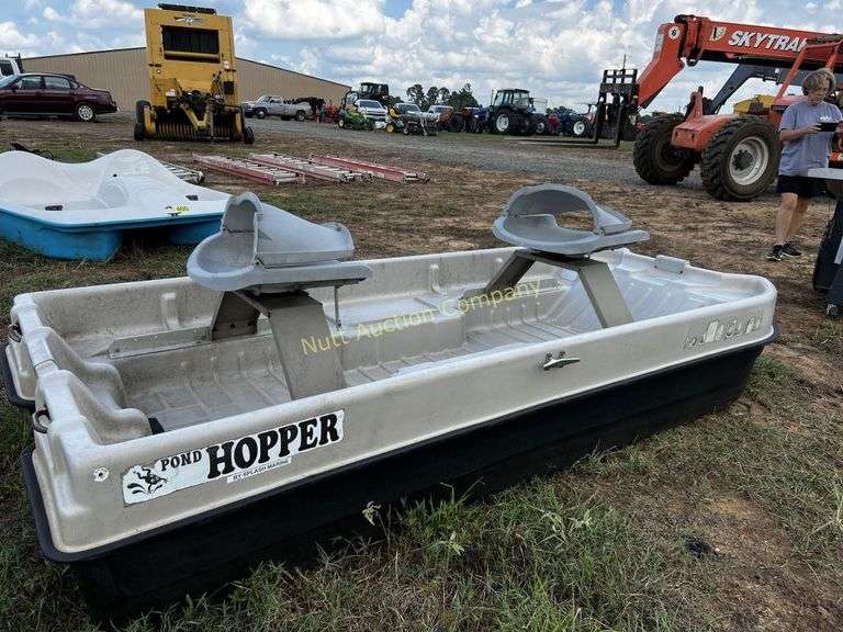 Pond Hopper Boat - Nutt Auction
