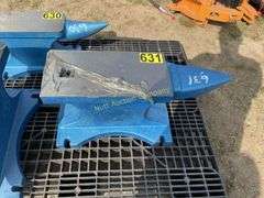 28" Anvil - Nutt Auction