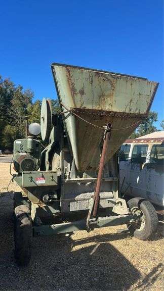 U.S. Army Concrete Mixer Model 499-A Trailer Mounted, Wisconsin Gas ...