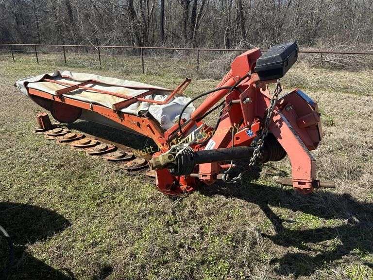 Kuhn GMD 800 II HD Rotary Hay Mower 10' bar - Nutt Auction