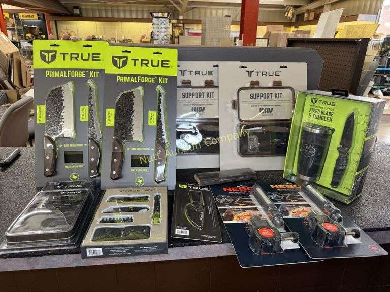 True Knife and Nebo Light Bundle - Nutt Auction
