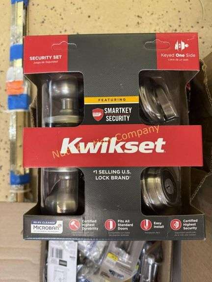 Kwikset security lock set, door knobs & door stops - Nutt Auction