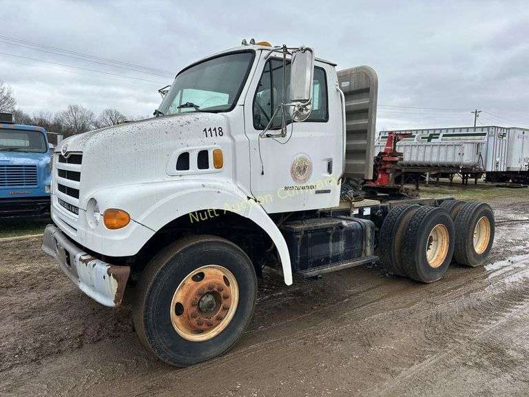 2004 Sterling Tractor Truck Cat C-7 - NO TITLE non running, Automatic ...