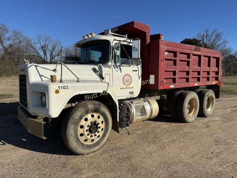 2005 Mack RB6885 Dump Truck WITH TITLE Vin 1M2AM36E95M006550 Miles ...
