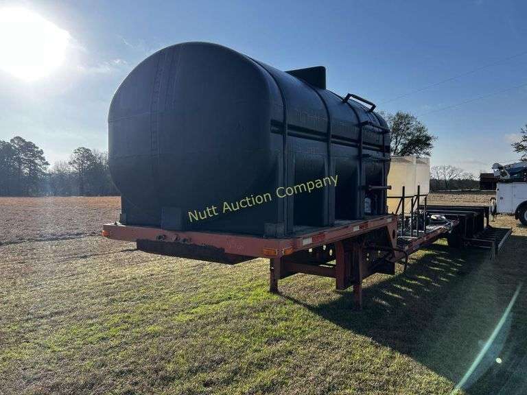 2000 Transcraft DTL2000 Super-Beam Sprayer Trailer with 3200 gallon ...